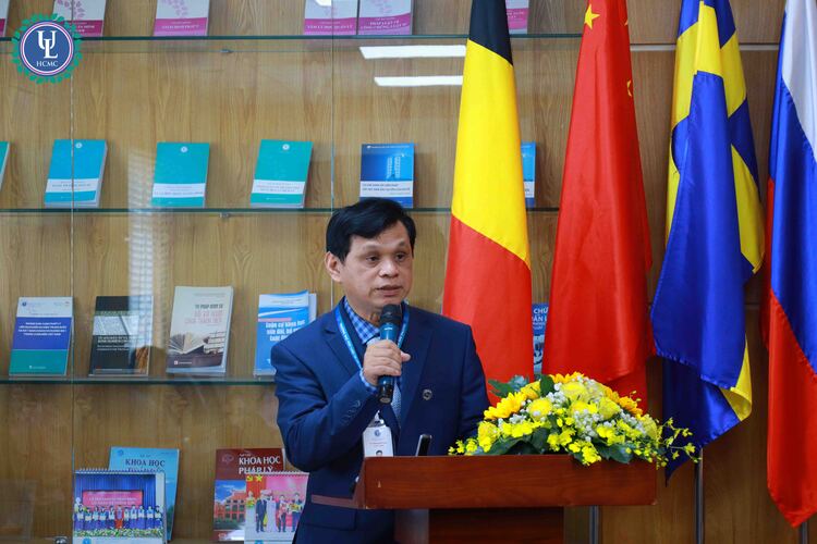 Lễ trao quyết định nghỉ hưu đối với Tiến sĩ Võ Thị Kim Oanh